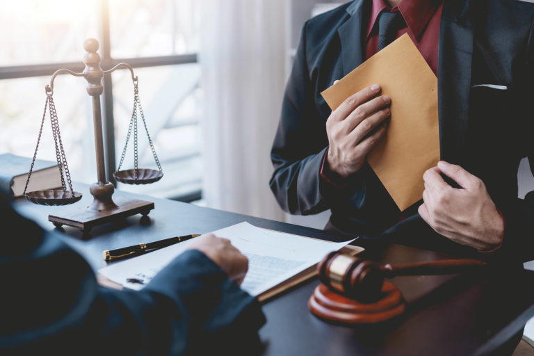 When Trust Erodes: Unpacking the Anatomy of Corporate Scandals | CFI.co